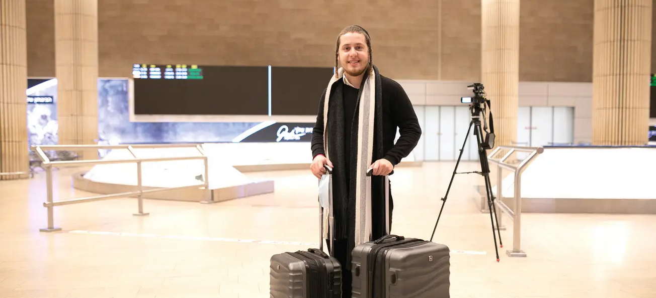 Meet the Haredi Singer Grandson of Hollywood Actor Steven Hill - Jew in ...