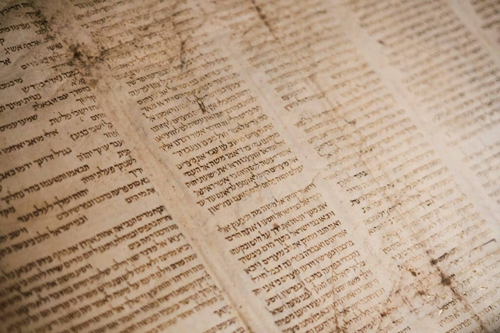 What Is The Meaning Of The Shema Prayer? - Jew in the City